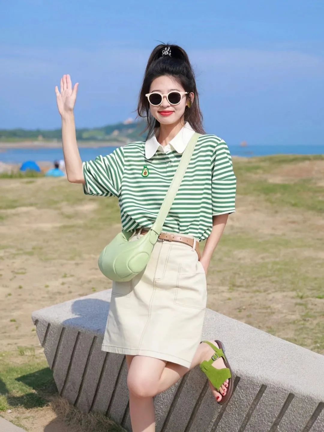 Little ck is long out of date! These 3 bags are small and high-end, so ...