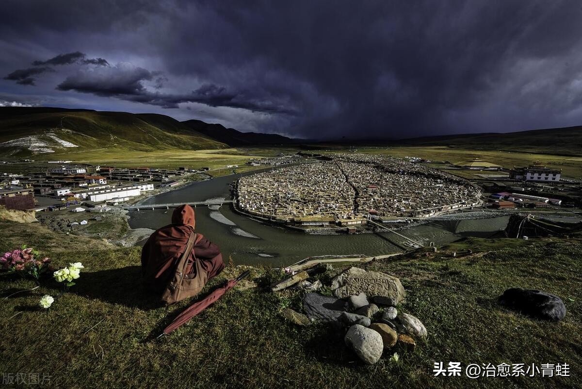 Is the real practice in the temple in the mountains, or should it be in ...
