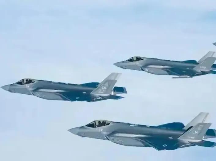 Fighter with the world's most cutting-edge technology - iMedia