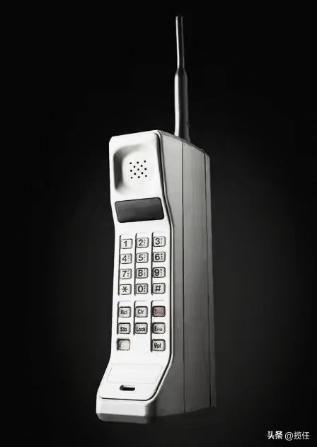 Mobile phones witness the development of an era! - iNEWS