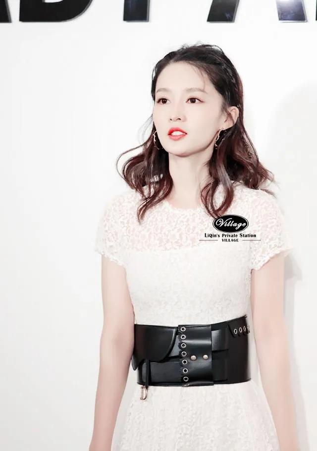 Beautiful Qin Qinzi Li Qin: underwear endorsement pictures, beautiful ...