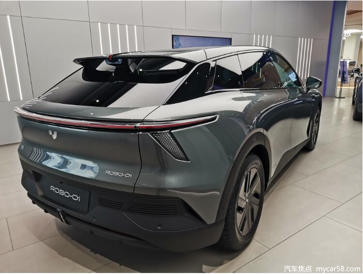 Intelligent "rolling king", 8295 chip blessing, static experience intensive ROBO-01 - iMedia