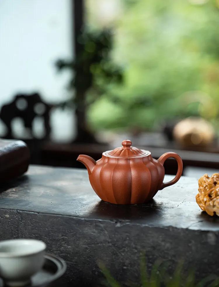 Why I dare not teach people to identify purple clay teapots in "Three ...