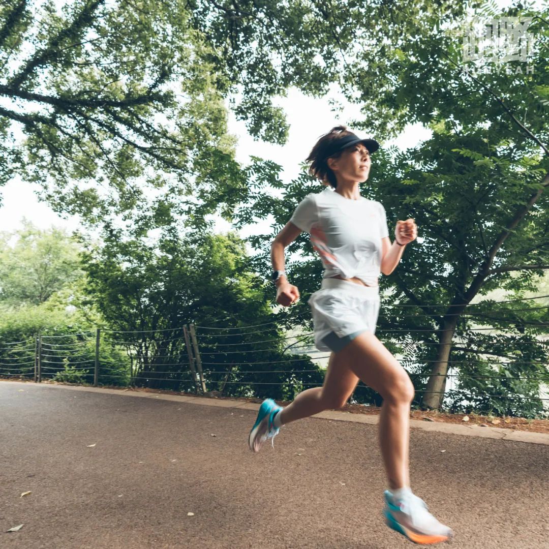 How to bring your own sense of style when running in summer? - iNEWS