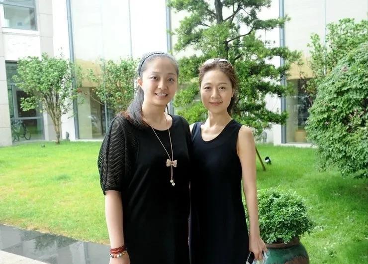76-year-old Yu Qiuyu and his second-married wife attended the reception ...