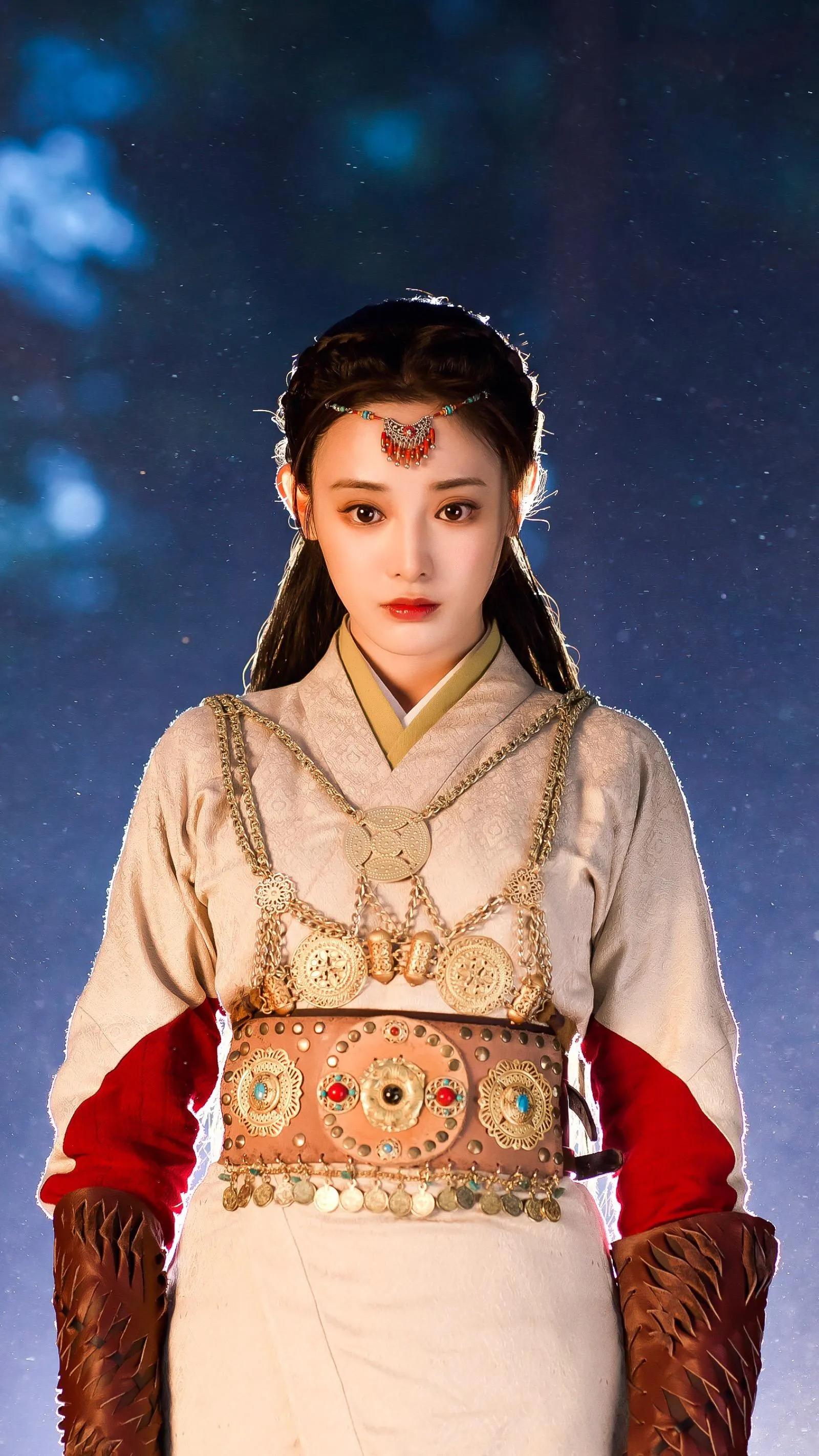 How important is makeup to an actor?Zhao Jinmai is like two different ...