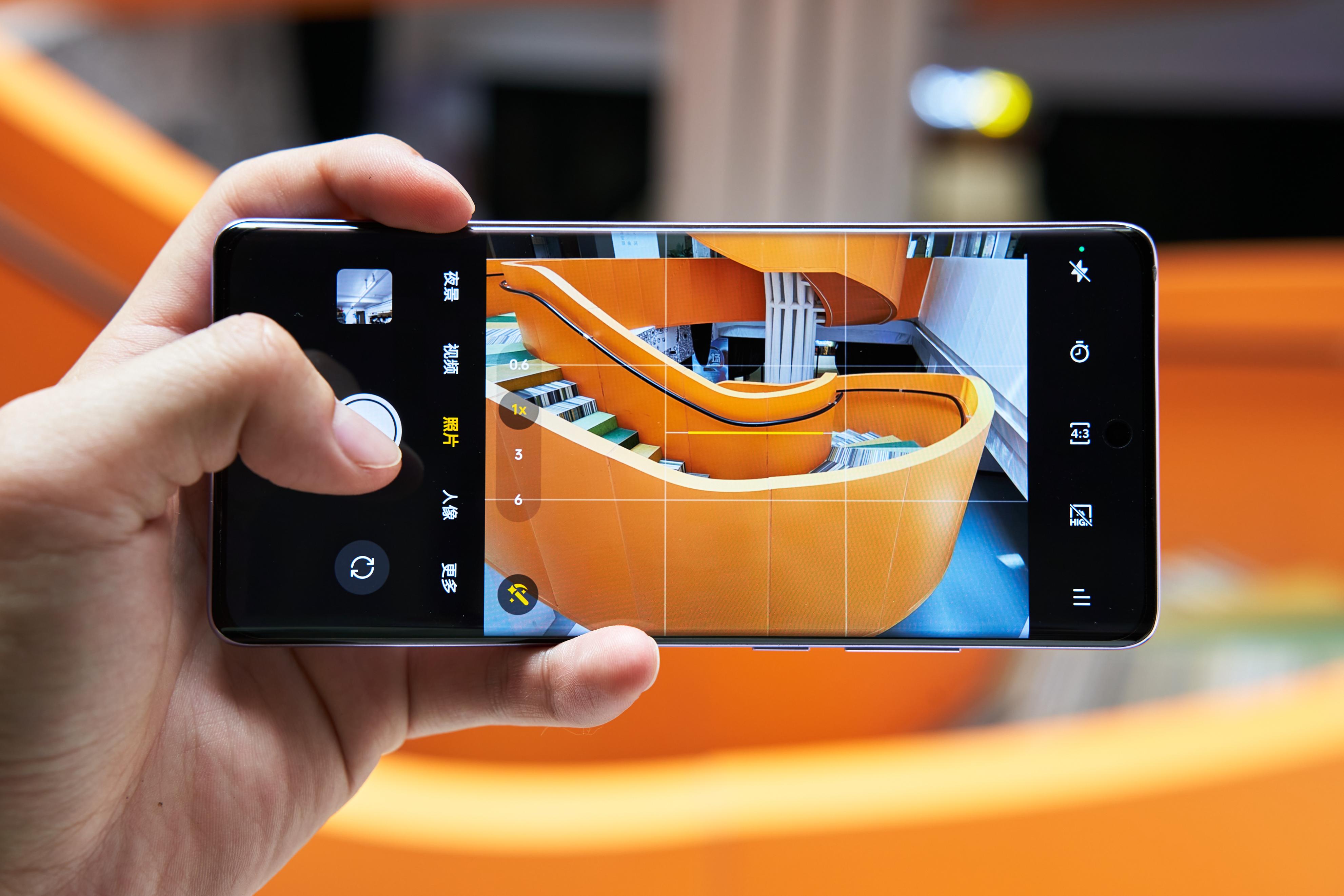 Video real shot big PK! Apple, Samsung, and OPPO head-to-head, who ...