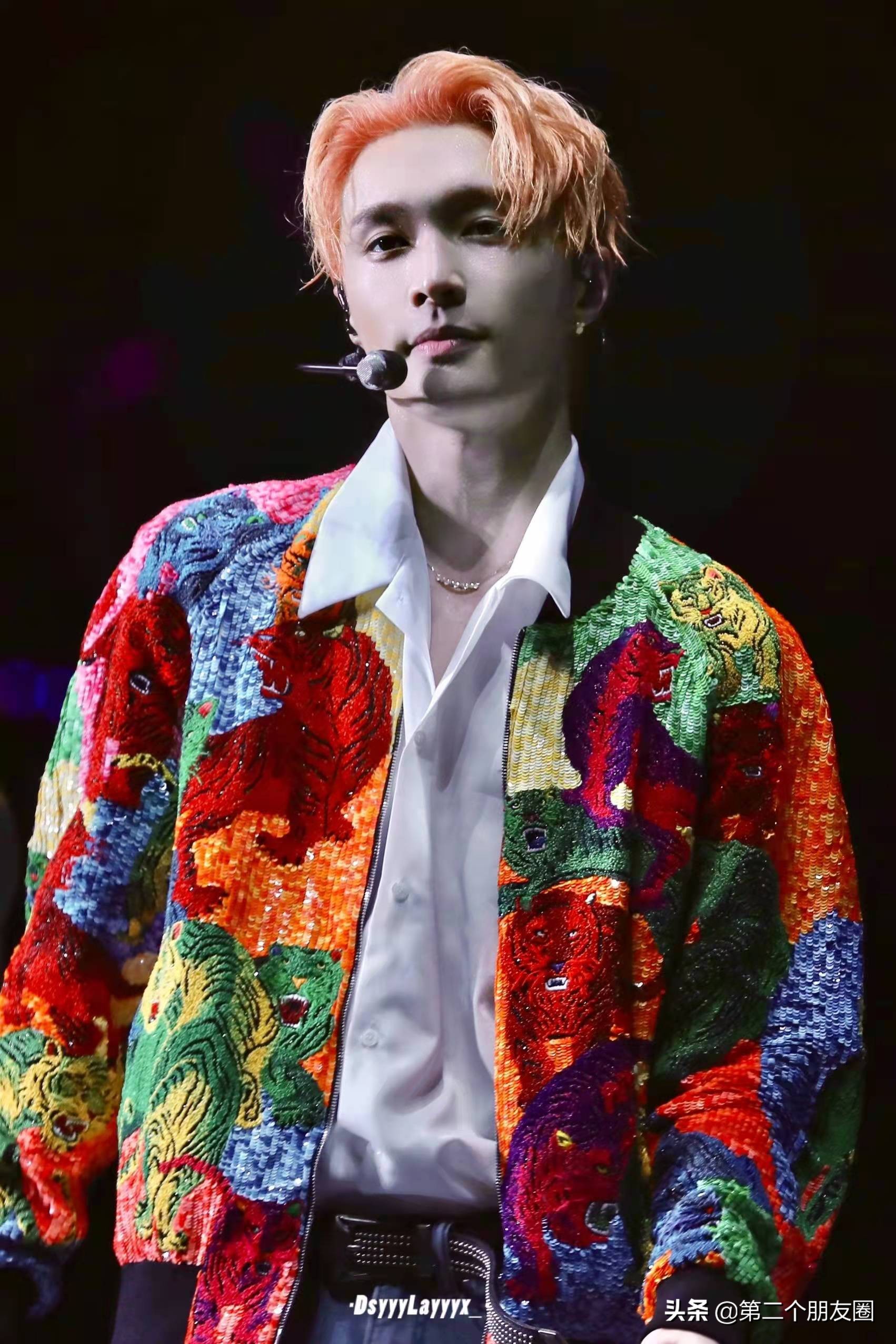 Zhang Yixing's tenth anniversary of his debut, was asked what his ...