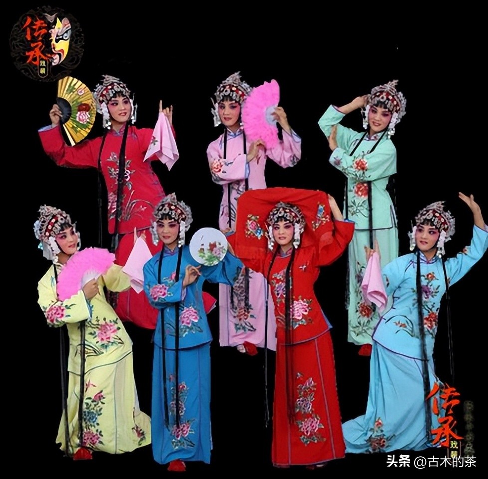 The Artistic Features of Traditional Henan Opera Costumes and Its ...