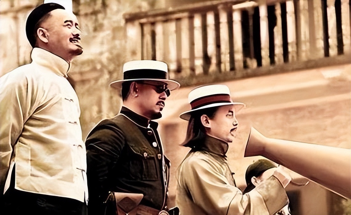 Grassroots heroes discuss big plans together to eradicate the bad guys ...