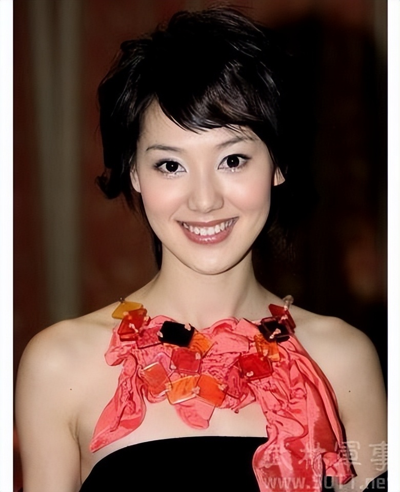 The most beautiful host Wang Guan: Li Yong appreciated him since his ...