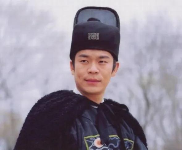 Sun Hao: From a singer to an actor, relying on strength to stand up, 55 years old and childhood ...