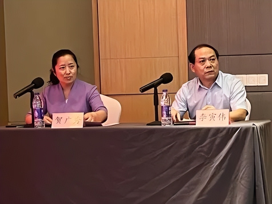 Nanyang Eye Hospital: "Bright" experts gather in Wancheng to jointly ...