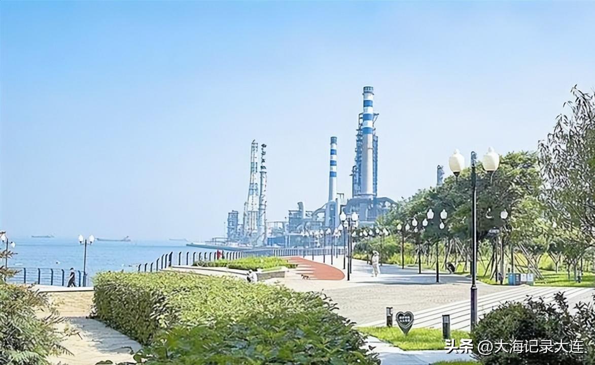 Dalian Crab Bay Park, hiking and fitness, fishing and catching the sea ...