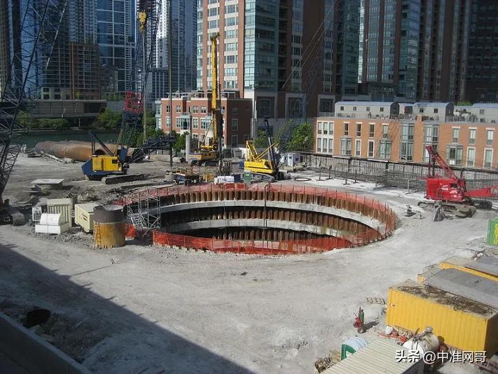 What are the famous and failed large-scale engineering projects in the ...