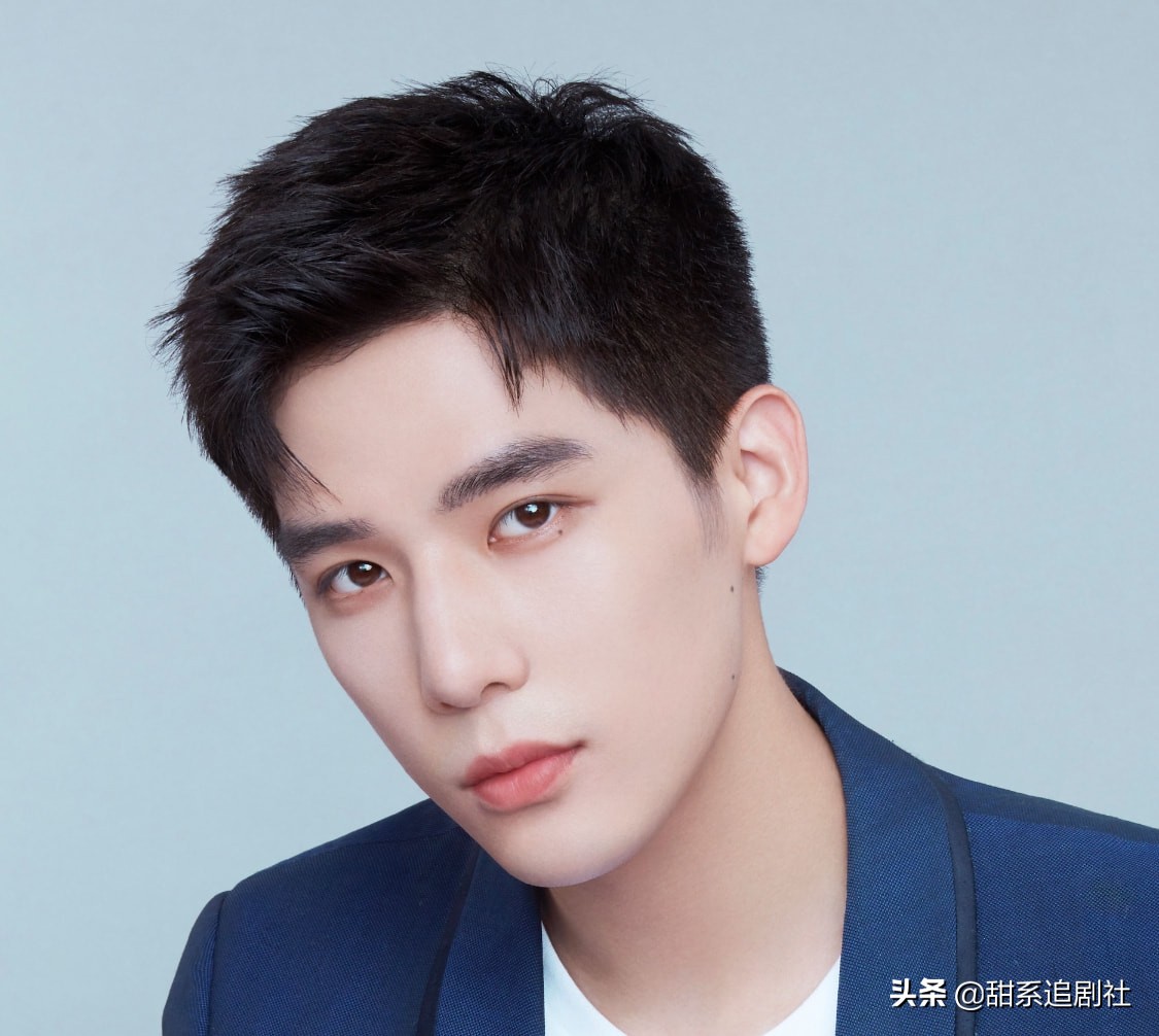 Absent from "Twenty Do Not Confused 2"?Wang Anyu's new play is the same ...