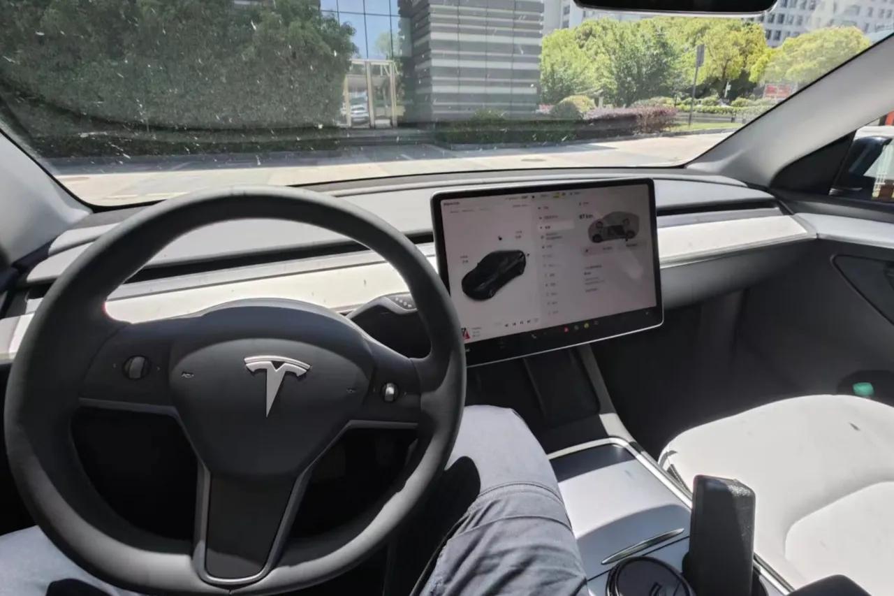 The first experience of new energy vehicles, is Tesla good or not? - iNEWS