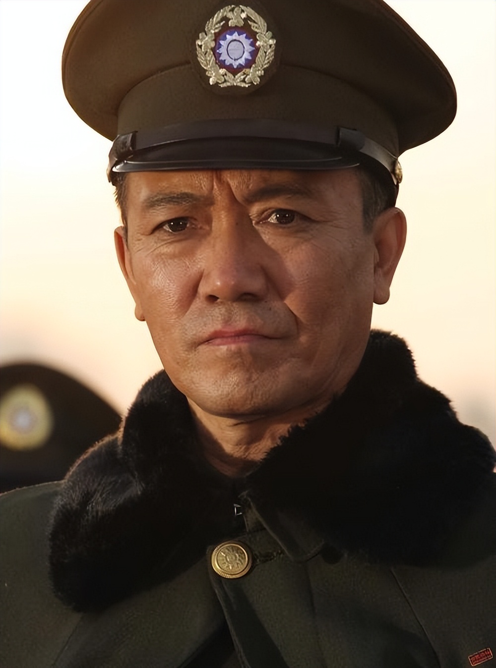 Li Youbin: After he became famous, he abandoned his wife and was hated ...