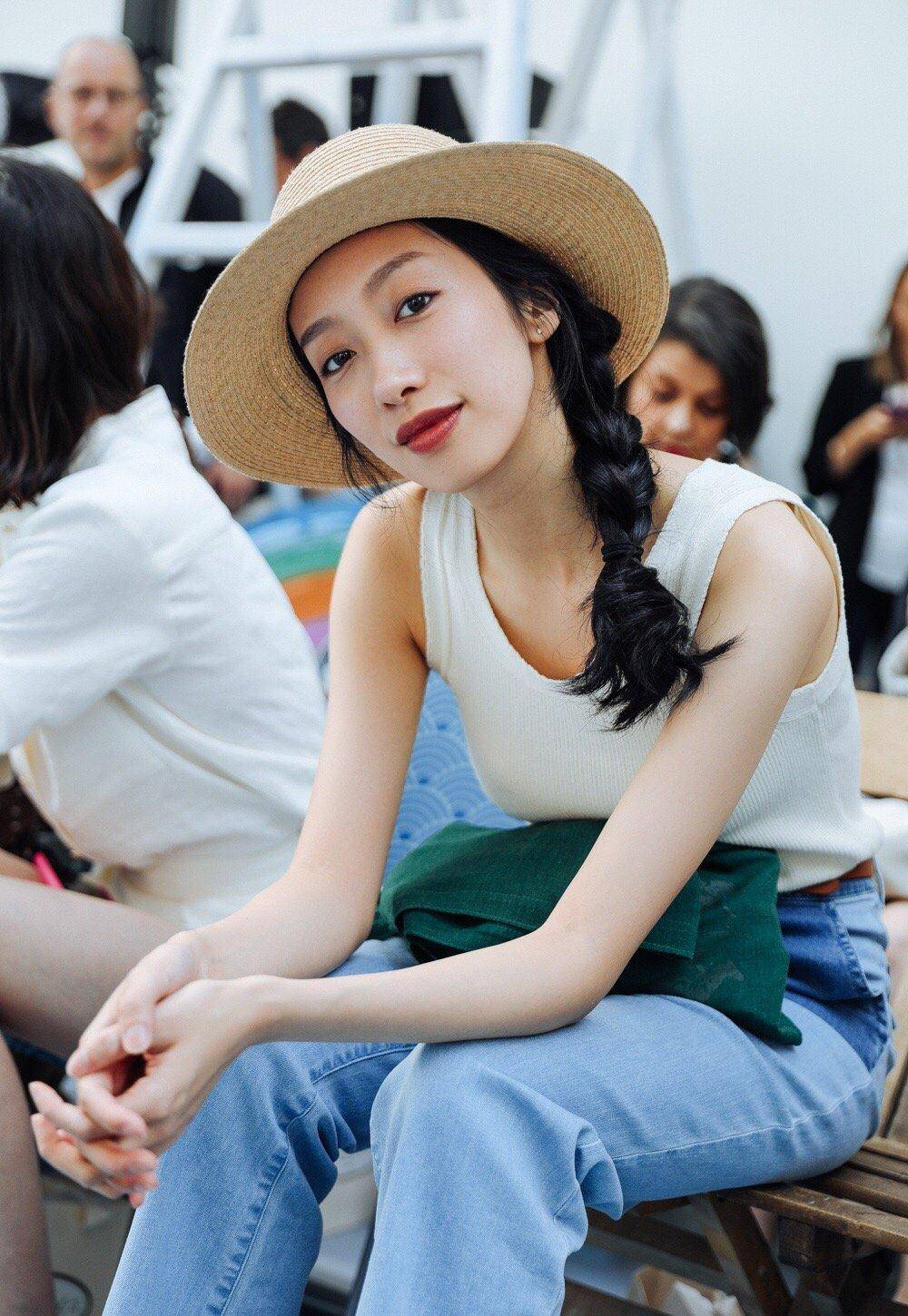 Actor Huang Jue: Zhou Xun is his guide, married a female netizen, and ...