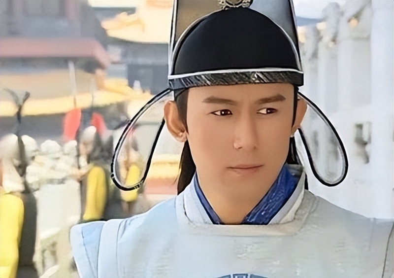 Lu Xing, a male god in ancient costume who grows longer and more greasy ...