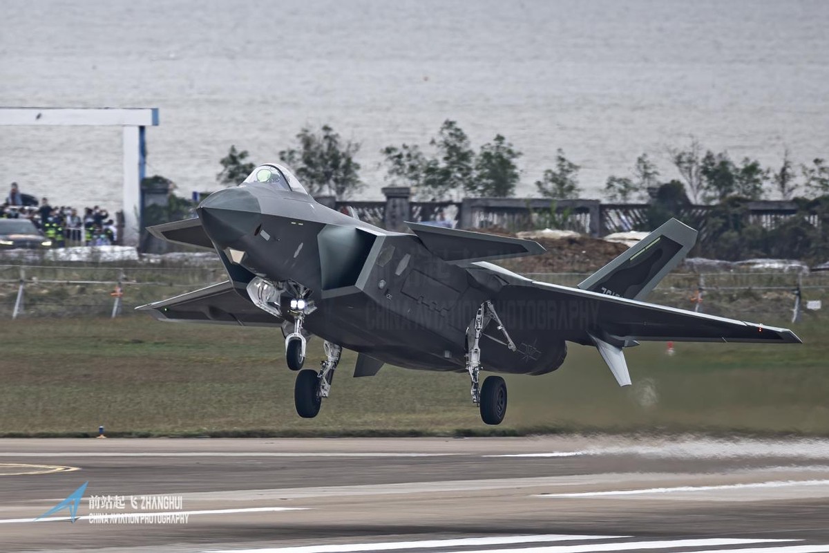 Can't wait for the J-20 or look down on the J-35? Pakistan Railway may ...