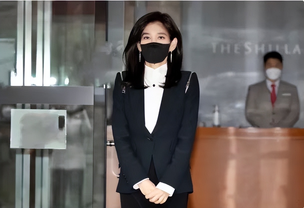 Do Samsung Princess Li Fuzhen and Choo Ja Hyun look alike? Perhaps the ...