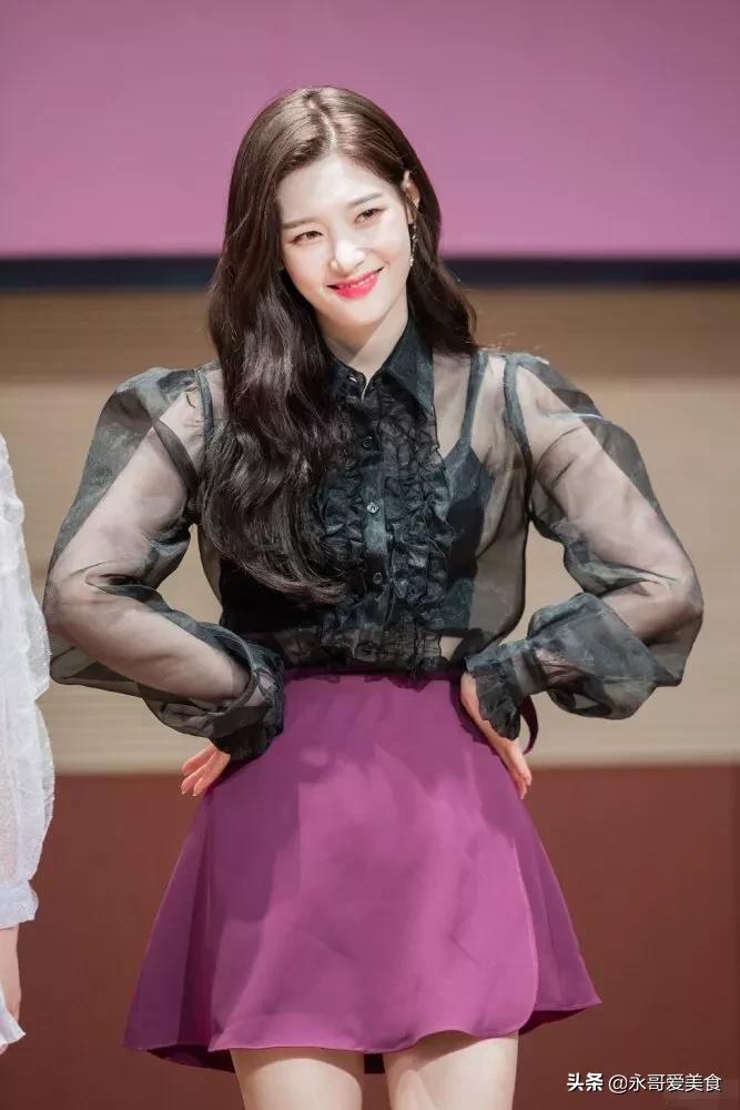 Zheng Caiyan, Korean super beautiful singer, fresh and beautiful, super ...