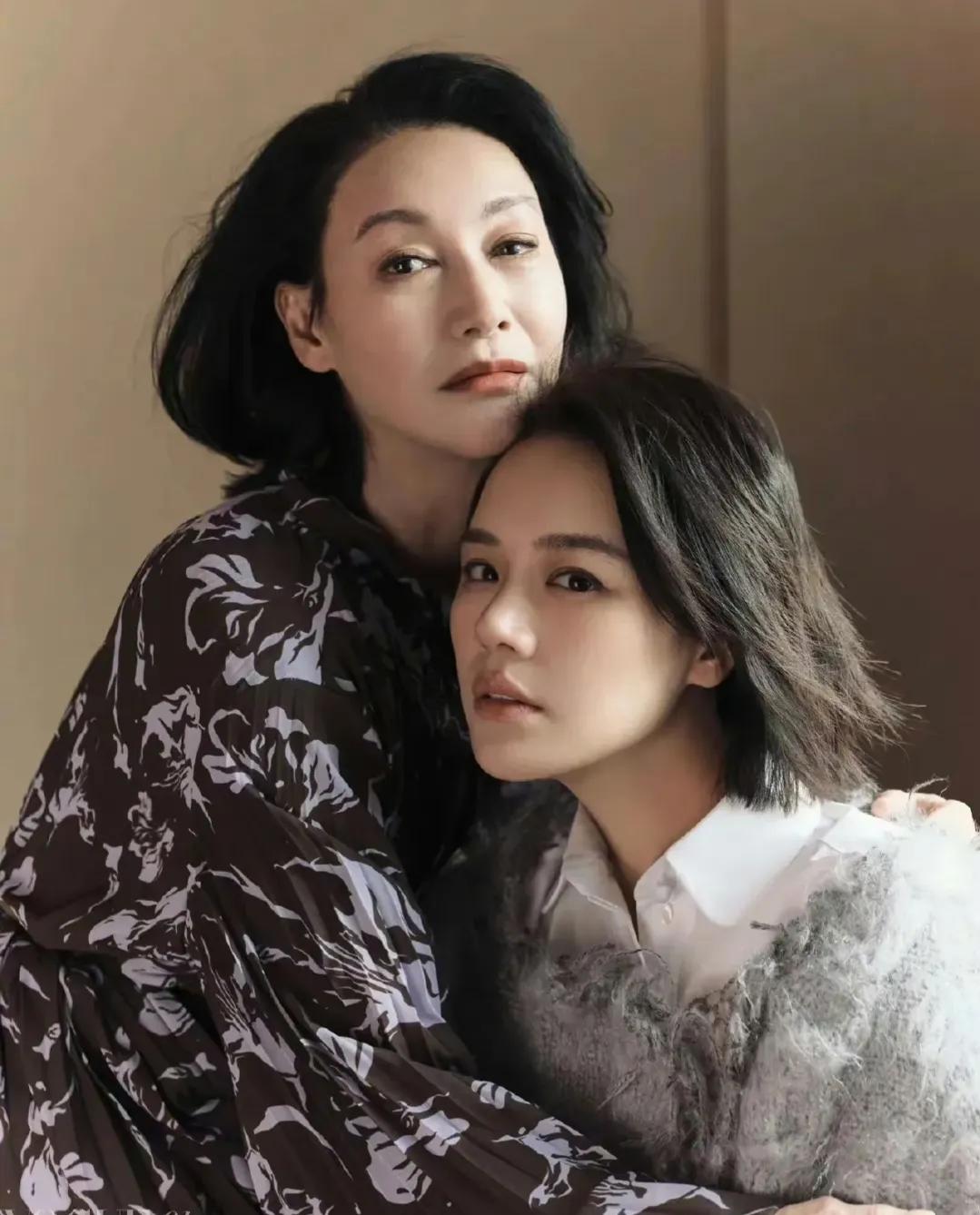 Ma Sichun bid farewell to Ou Hao and Zhang Sizhe. The picture posted on ...