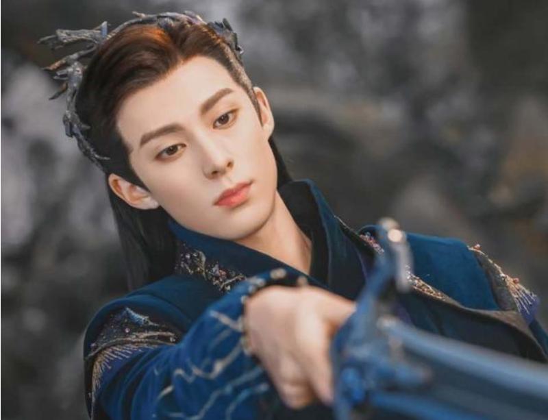 On the list of the most loved characters this year, Dongfang Qingcang ...