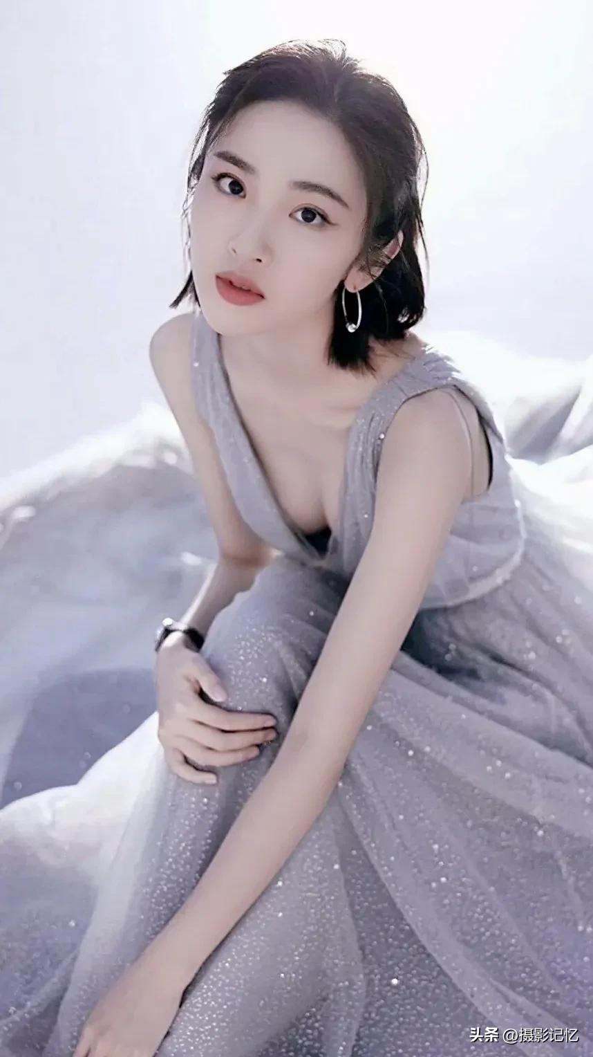 Tang Yixin: The face bestowed by God - iNEWS