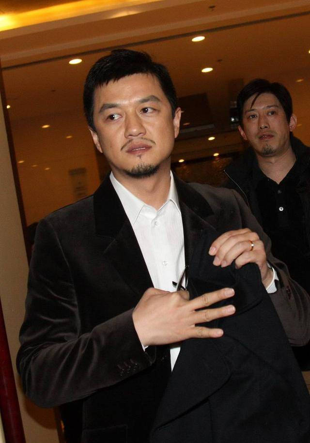 Li Yapeng owed 40 million yuan in debt, and after being enforced, he ...