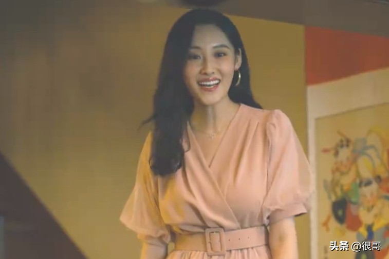 Rong Zixi played Zeng Shan in "The World". Why did she come out of the ...