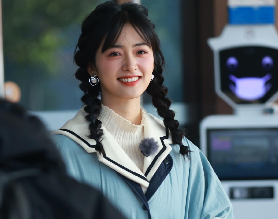Shen Yue's work photos in "Infinite Transcendence Class" are so good ...
