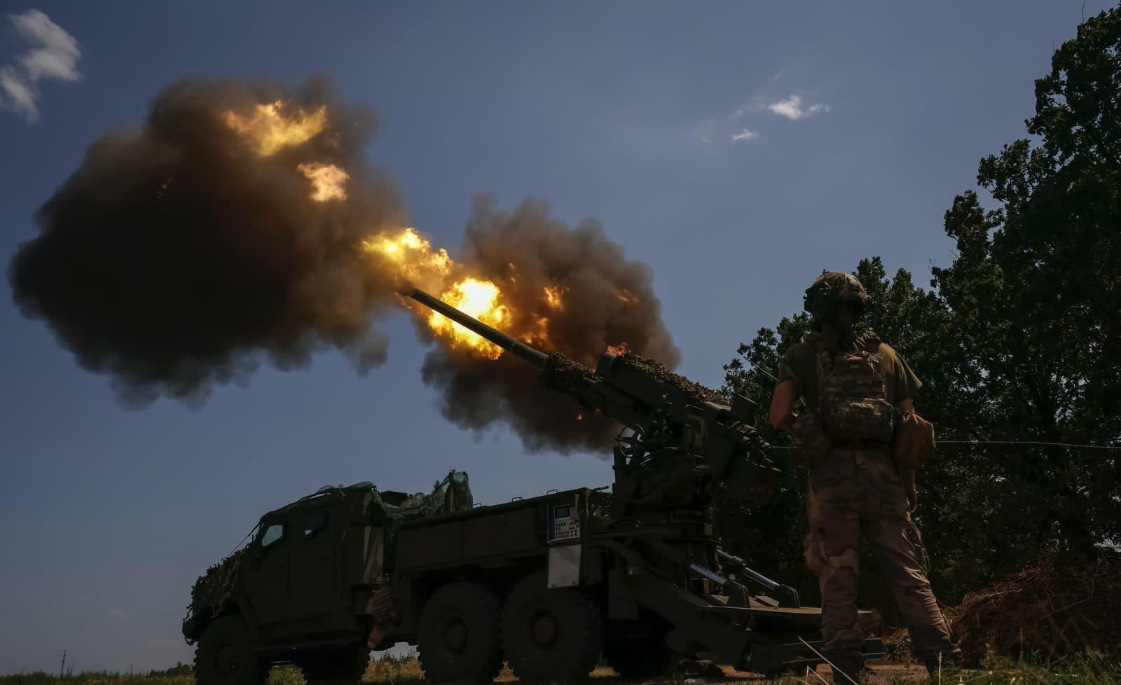 Dedicated to attacking millions of Soviet weapons, the United States ...