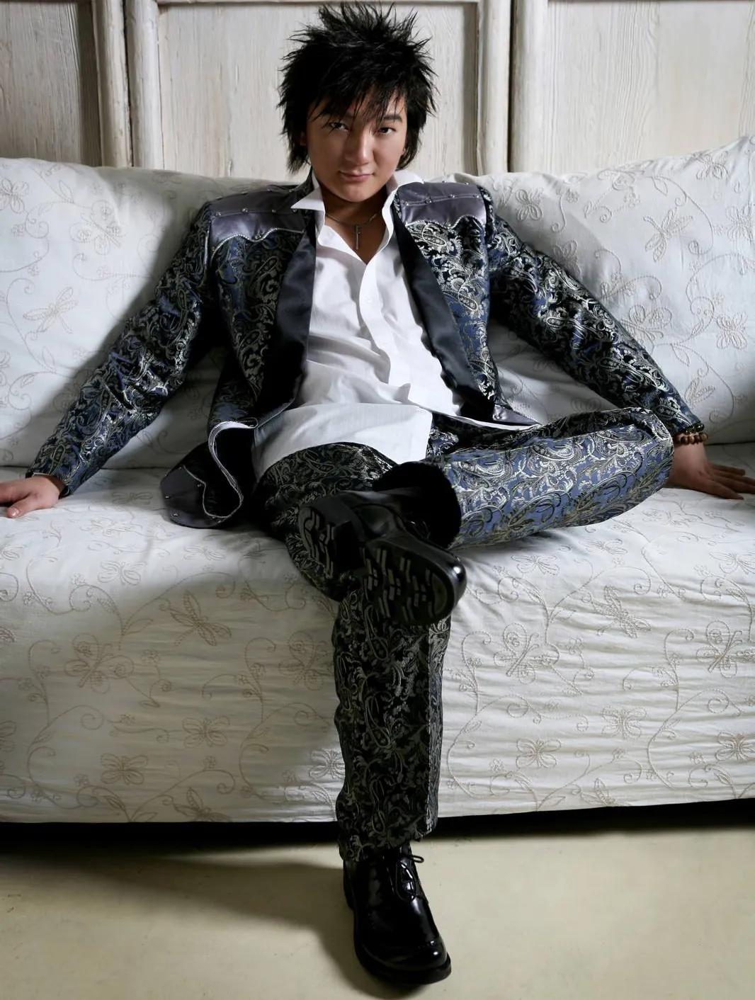 Who is popular with the song "Rice Loves Rice"?What record was set ...