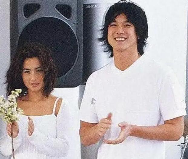 He Chaoyi, who does not compete for hundreds of billions of property ...