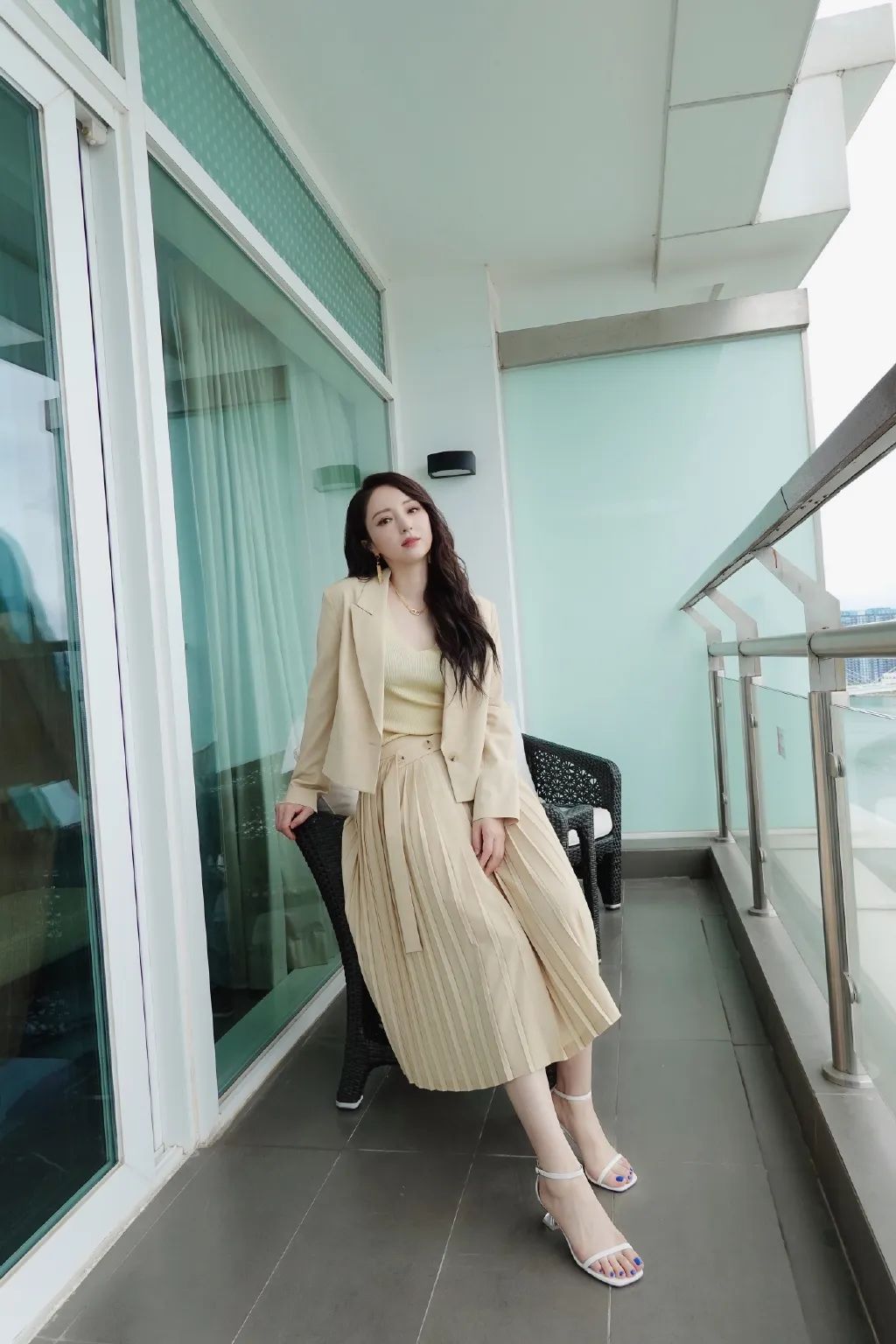 Does Xu Kai and Yang Mi have contacts?Guo Jingming is going to film ...
