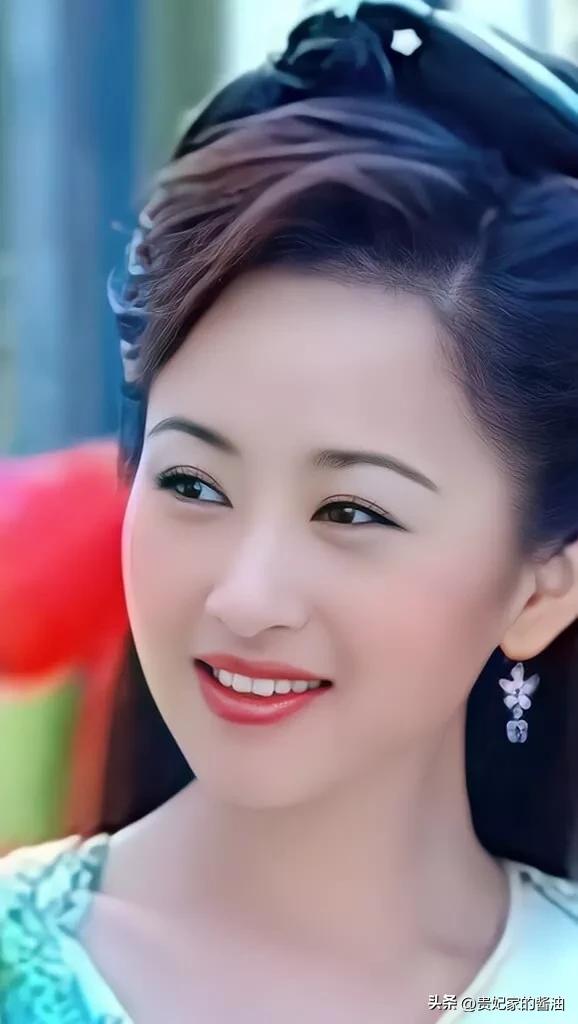 Yang Rui plays the fifth princess - iNEWS