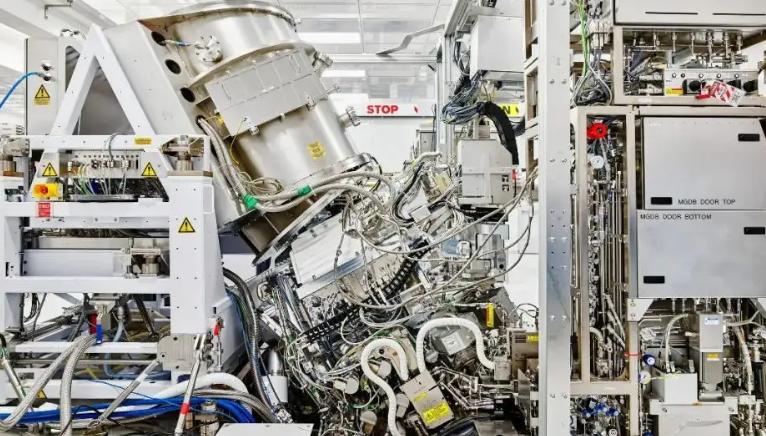 There is news from Canon in Japan that the new lithography machine will ...