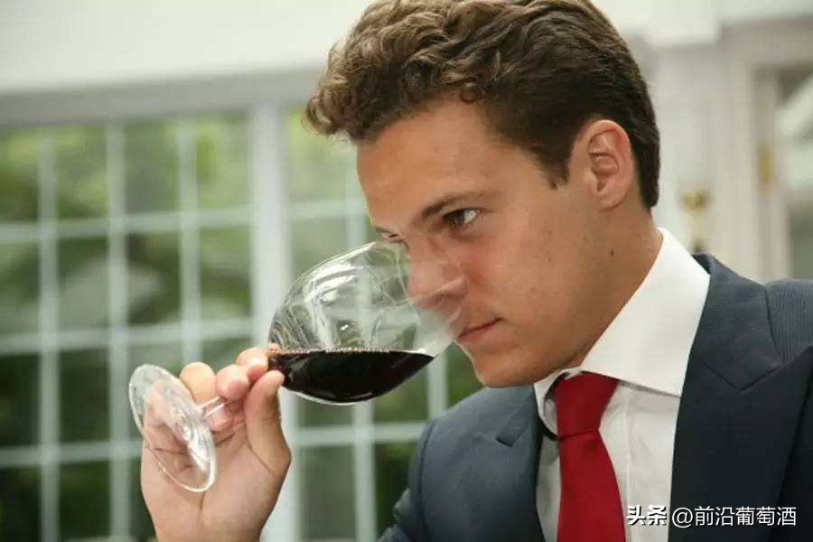 What's with the unpleasant smell in wine?What are some occasional odor ...