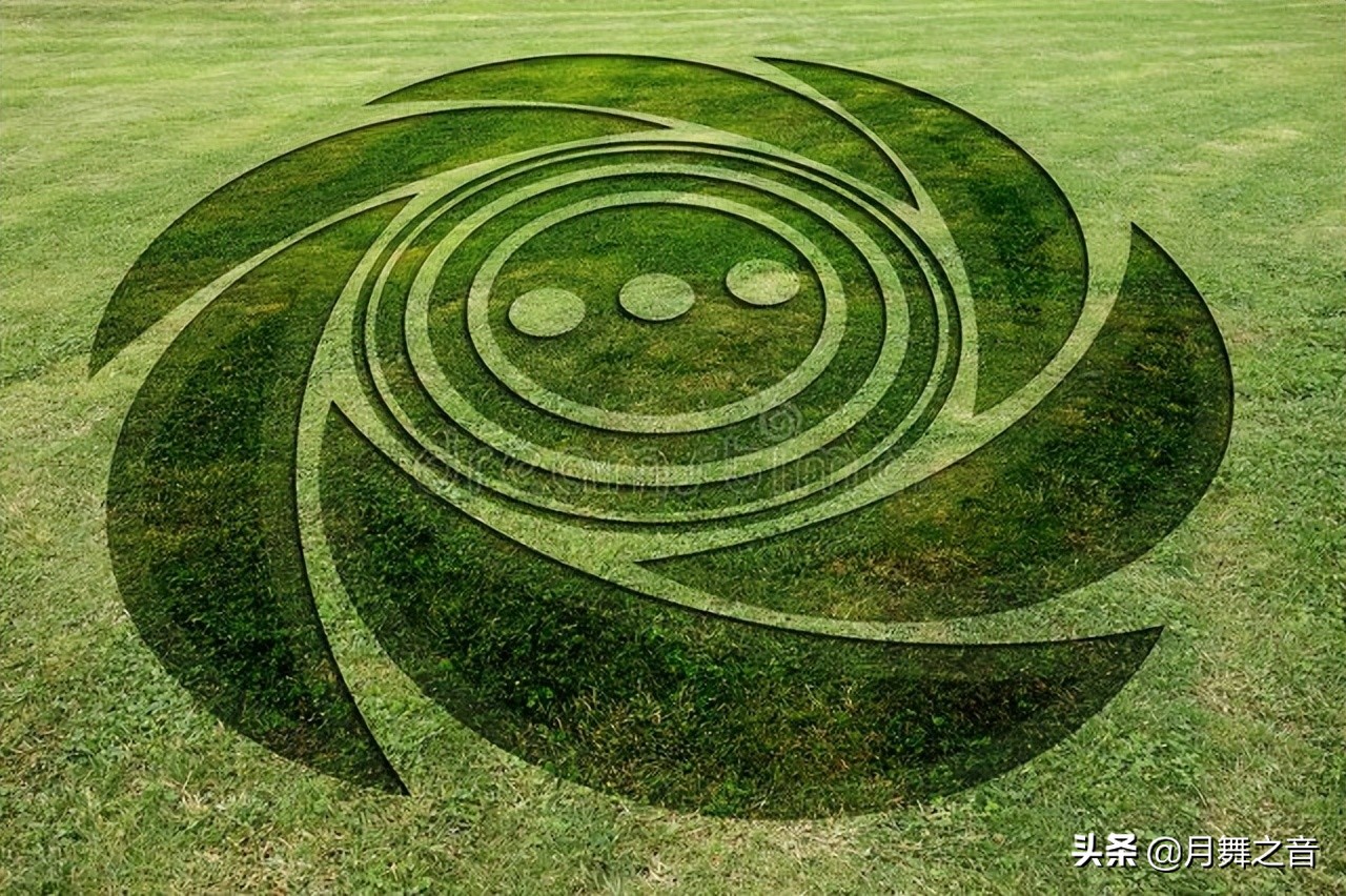 The Mystery of Crop Circles: Man-Made or Alien Work? Is it a Signal of ...