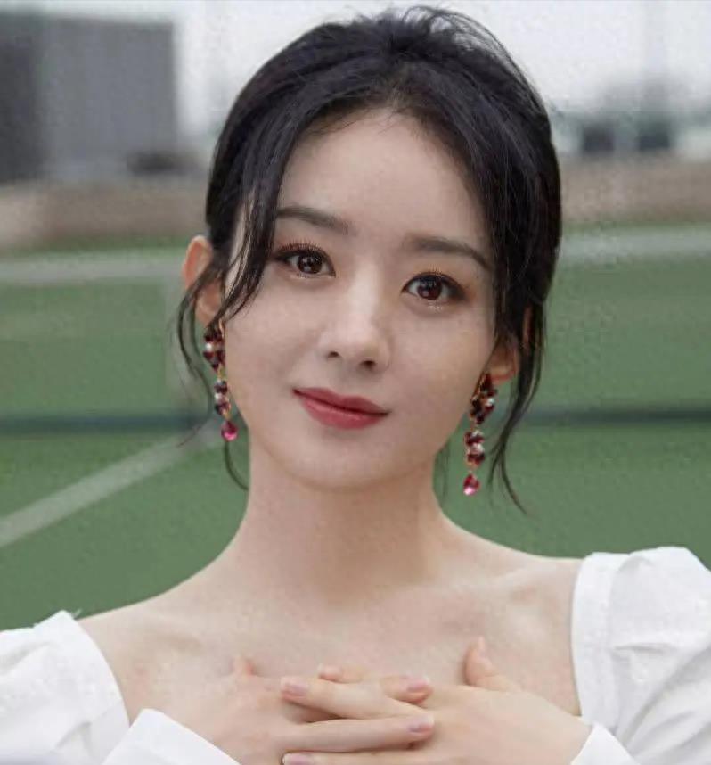 They are obviously beautiful, but they have no aura when it comes to ...