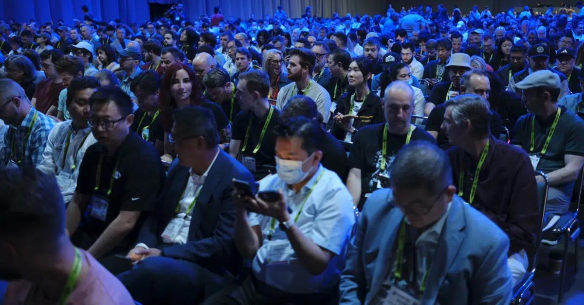 SIGGRAPH Keynote Speech: NVIDIA CEO Brings Multiple Innovations in ...