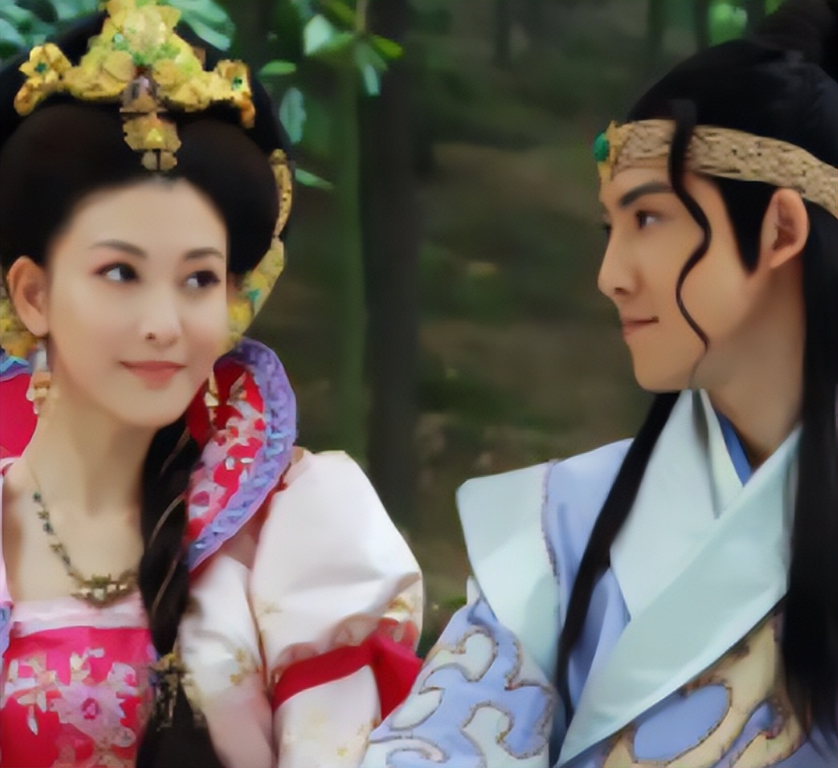 Taking stock of the whole process of entertainment stars becoming internet celebrities, Li ...