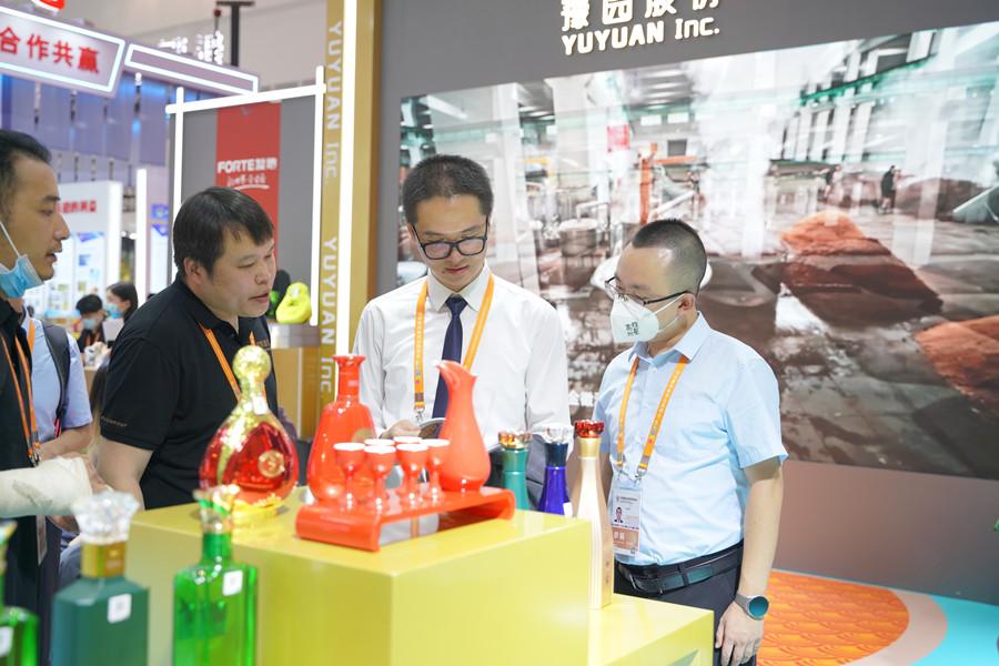 Guo Guangchang doesn't love Jin Hui, he loves to be willing - iNEWS