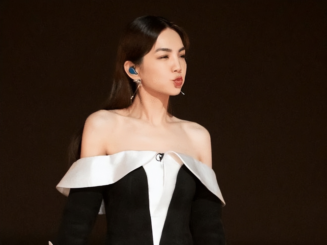 Ella revealed that she was sexually harassed after her debut ...