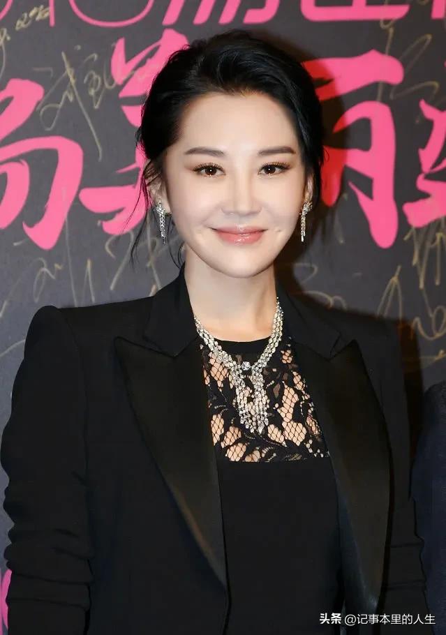 Xu Qing, a beautiful woman in her 50s, is still so beautiful! - iMedia