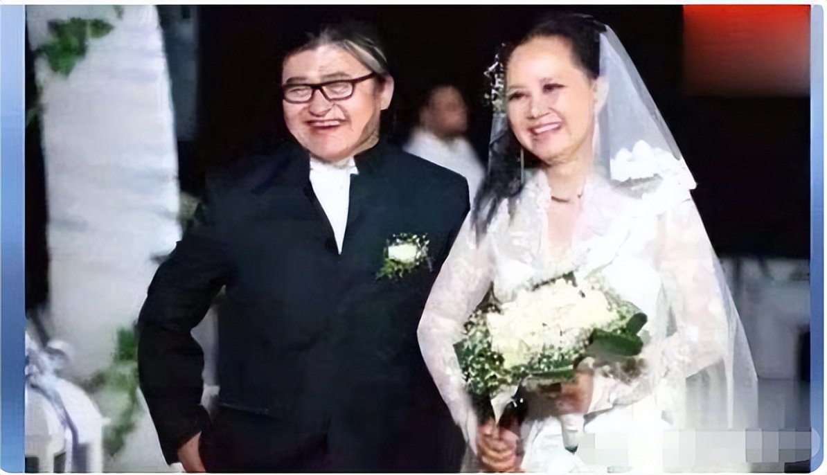 In 1988, Hunan TV station sent Lu Lu to invite Liu Huan to perform, and ...