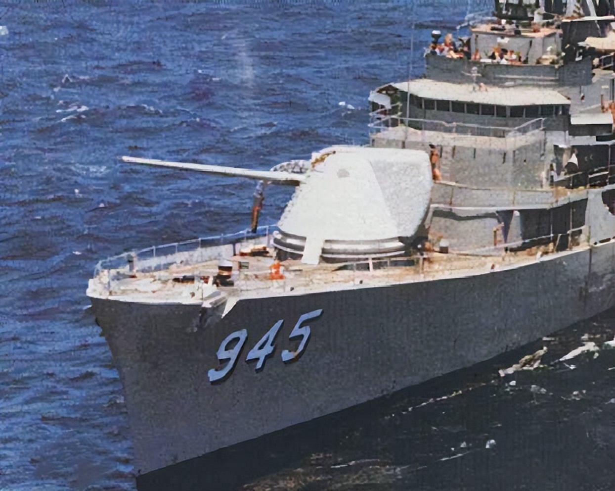 Aborted single-barreled heavy artillery - American 203mm MK71 naval gun ...