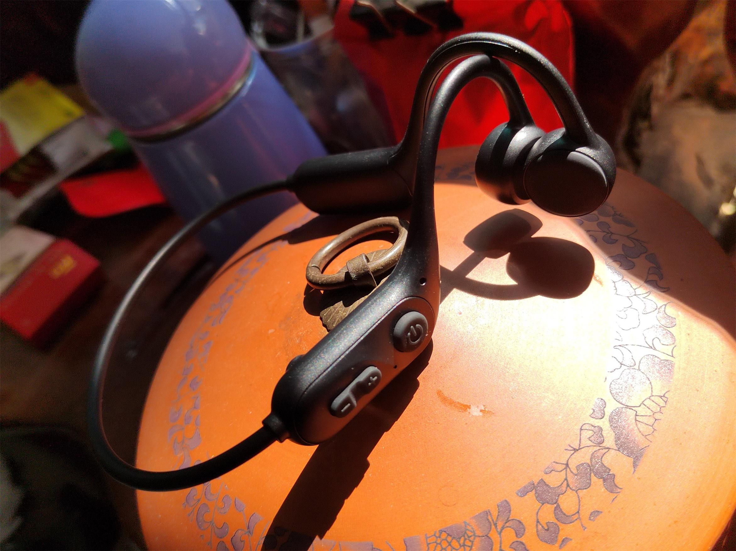 A must-have for diving experts: bone conduction sports headphones - iMedia